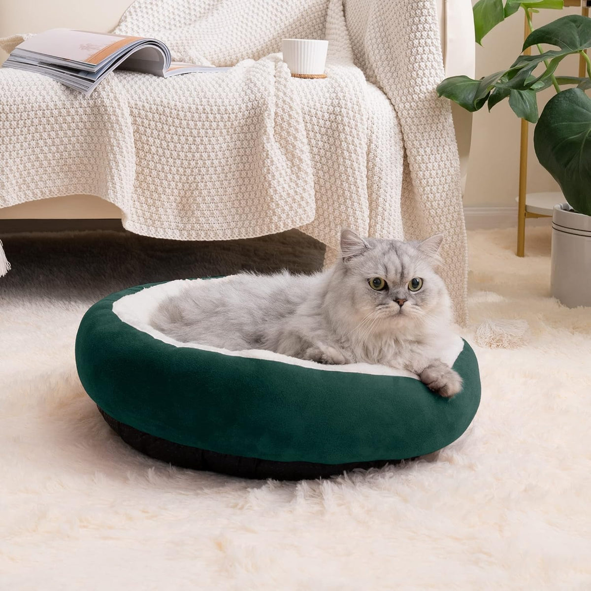 Super Soft Velvet Round Cat Bed – Shopizz.pk